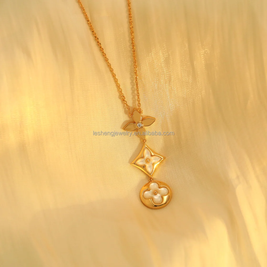 Fashion Designer Luxury Brand Dd Cc Lucky 3 Flower Pendant Clover Charm S925 Sterling Silver Cnc ...