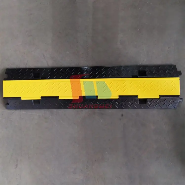 1000x245x45mm Road Safety Traffic Incident Ramp 2 Channels Rubber Pvc ...