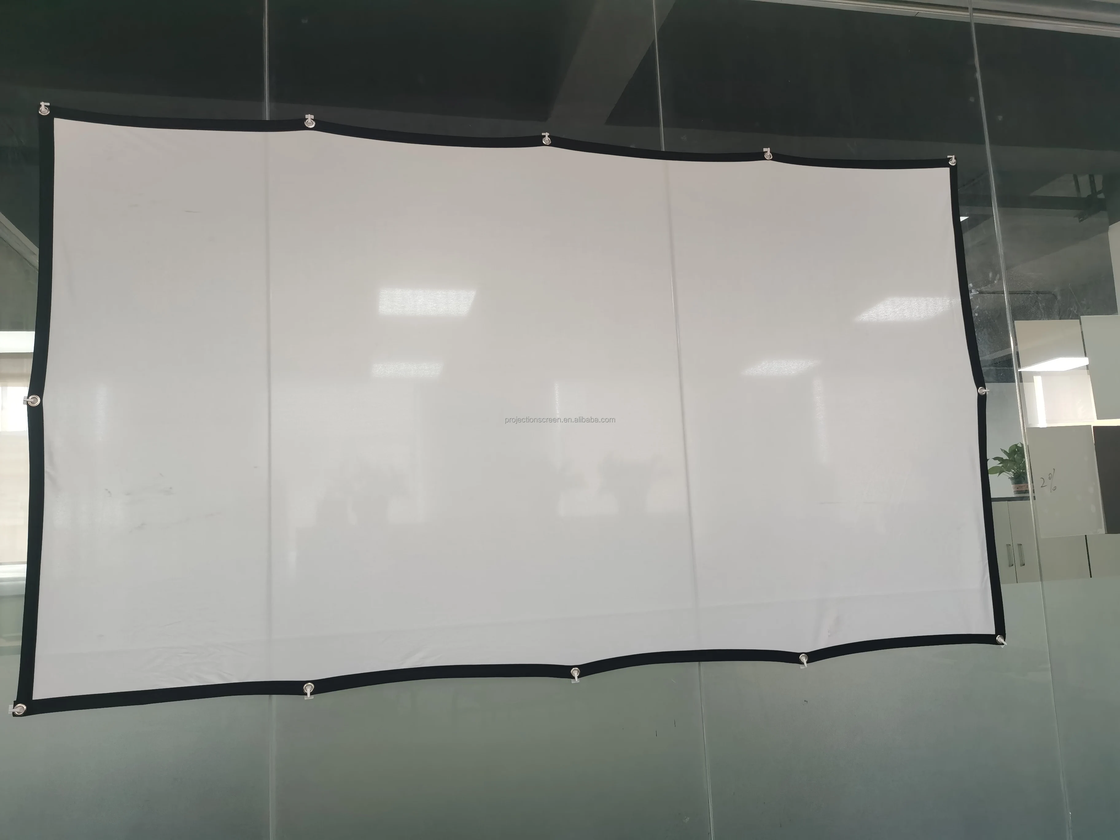 Outdoor Projection Screen 100 Inch Portable Projector Movies Screen ...