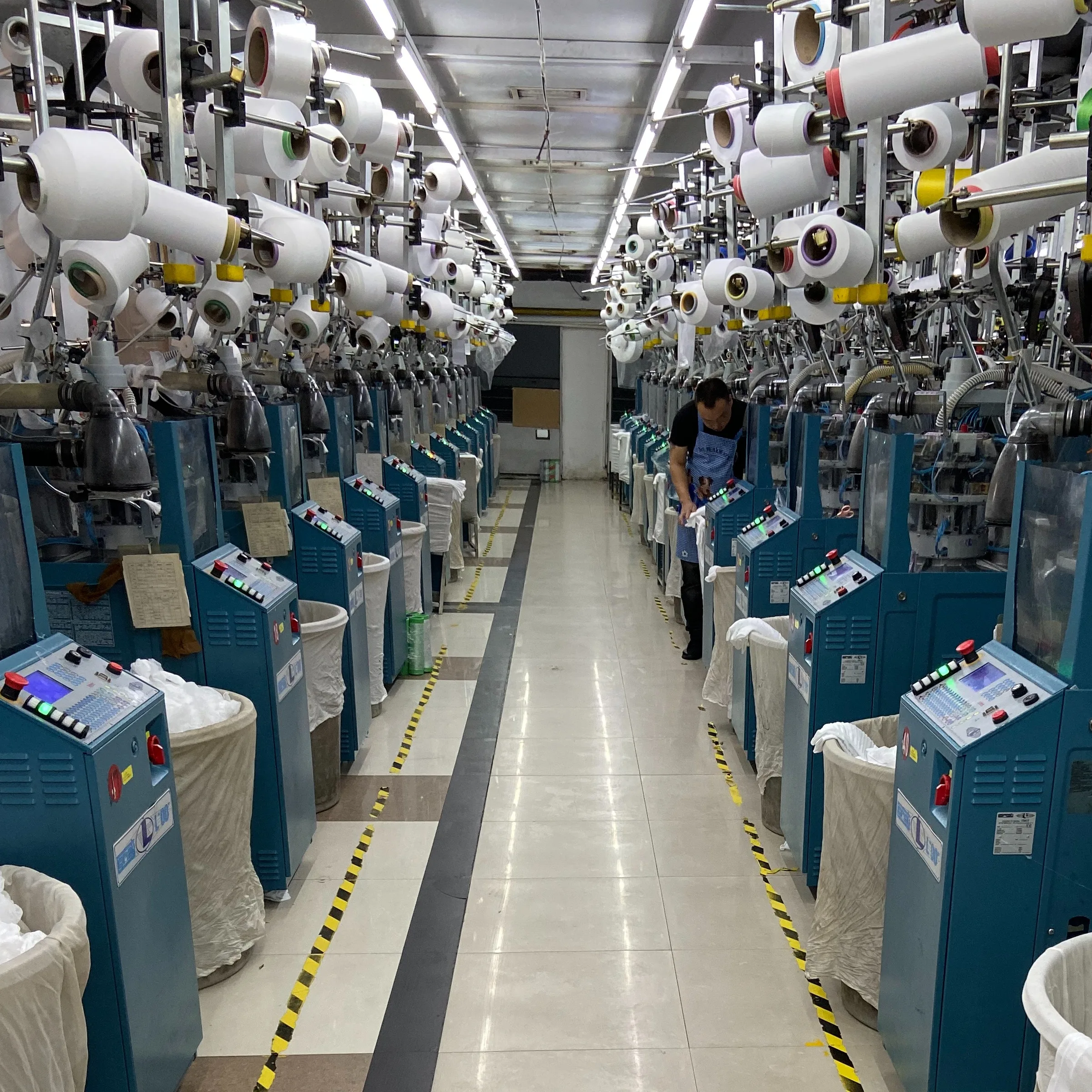 High Street Style Fog Letter Socks Trendy Novel Design Essentials ...