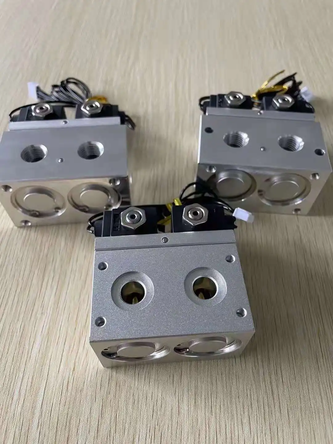 Medical Hospital Valves Dc12v Dc24v Diaphragm Solenoid Valve 4/2 Way O2 ...