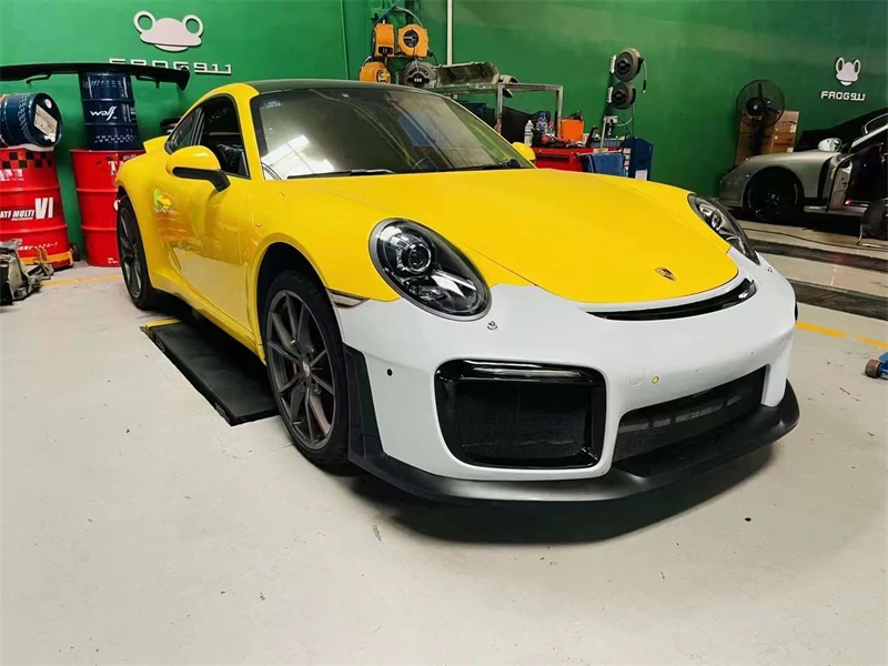 Porsche 911 GT2 RS Bodykit - Carbon Fiber Front Bumper