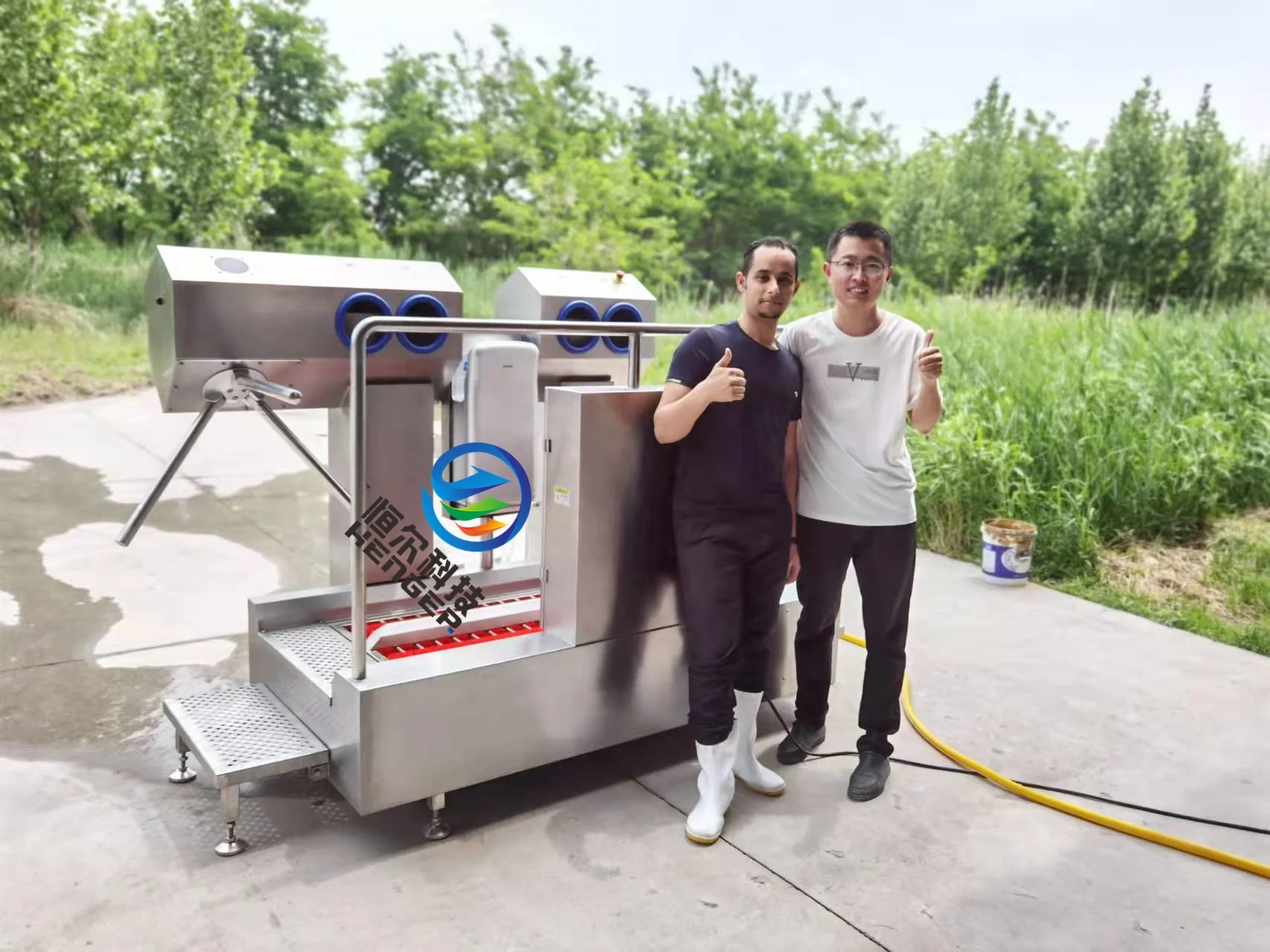 Hygiene Cleaning Station - Automatic Non-Contact Boot Washer