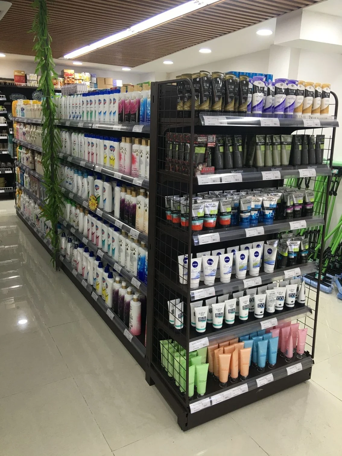 Supermarket Shelves,Supermarkets,Convenience Stores,Hypermarkets ...