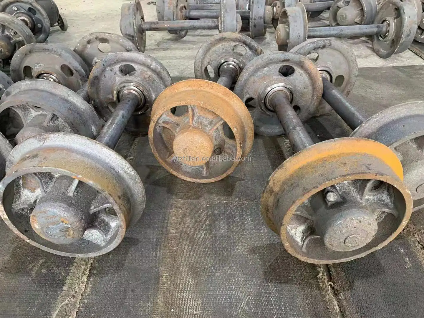mining railway Cast Iron Ore wagon wheel mine car wheel set railway ...