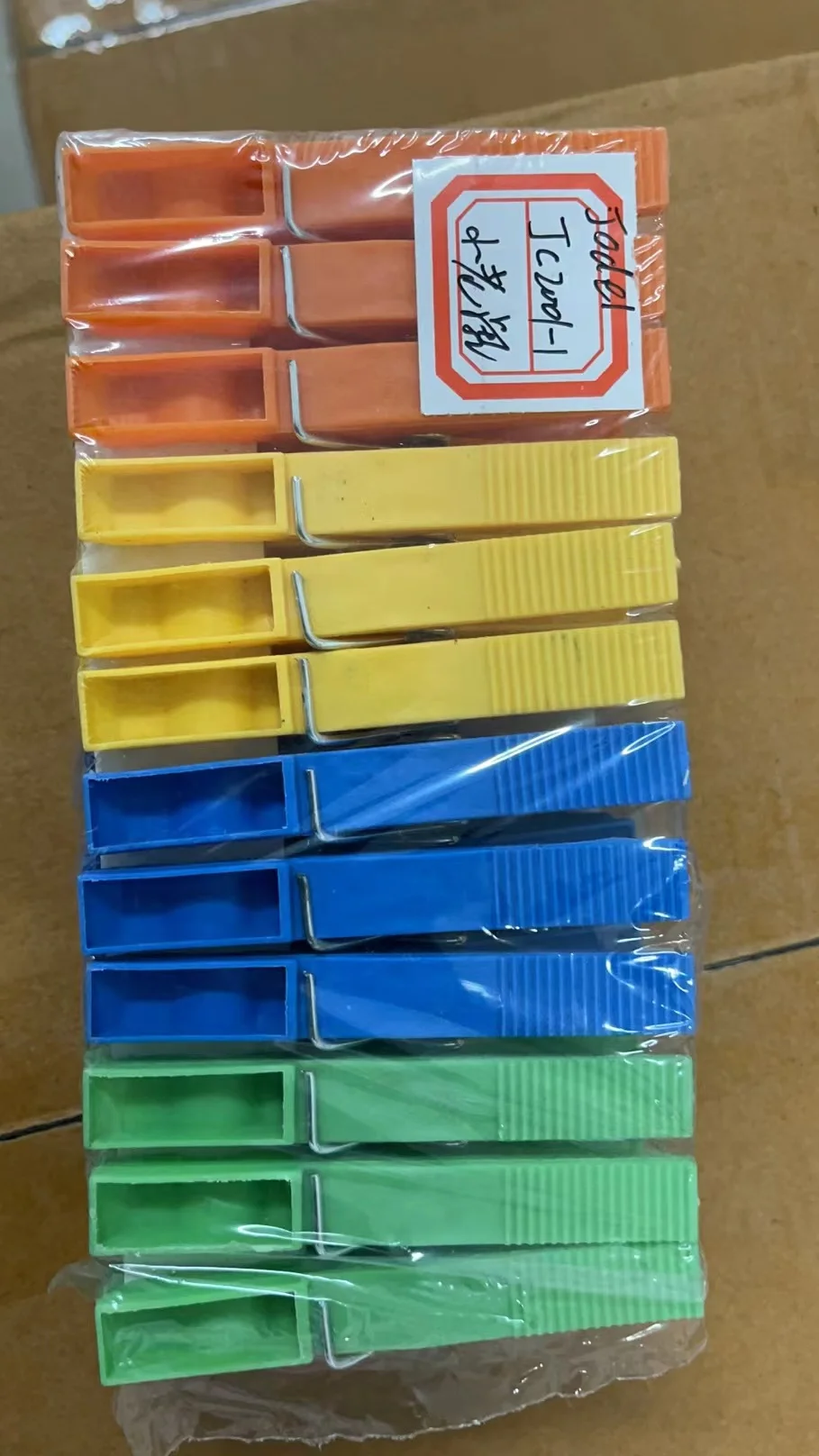 Fashion Colors Laundry Pegs Decorative Plastic Clips Clothespins 24pcs ...