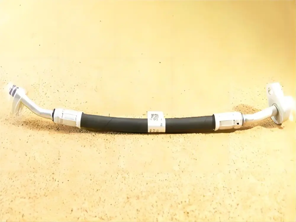 Factory Price Auto Parts Radiator Water Hose For Land Rover Oe Lr027790 ...