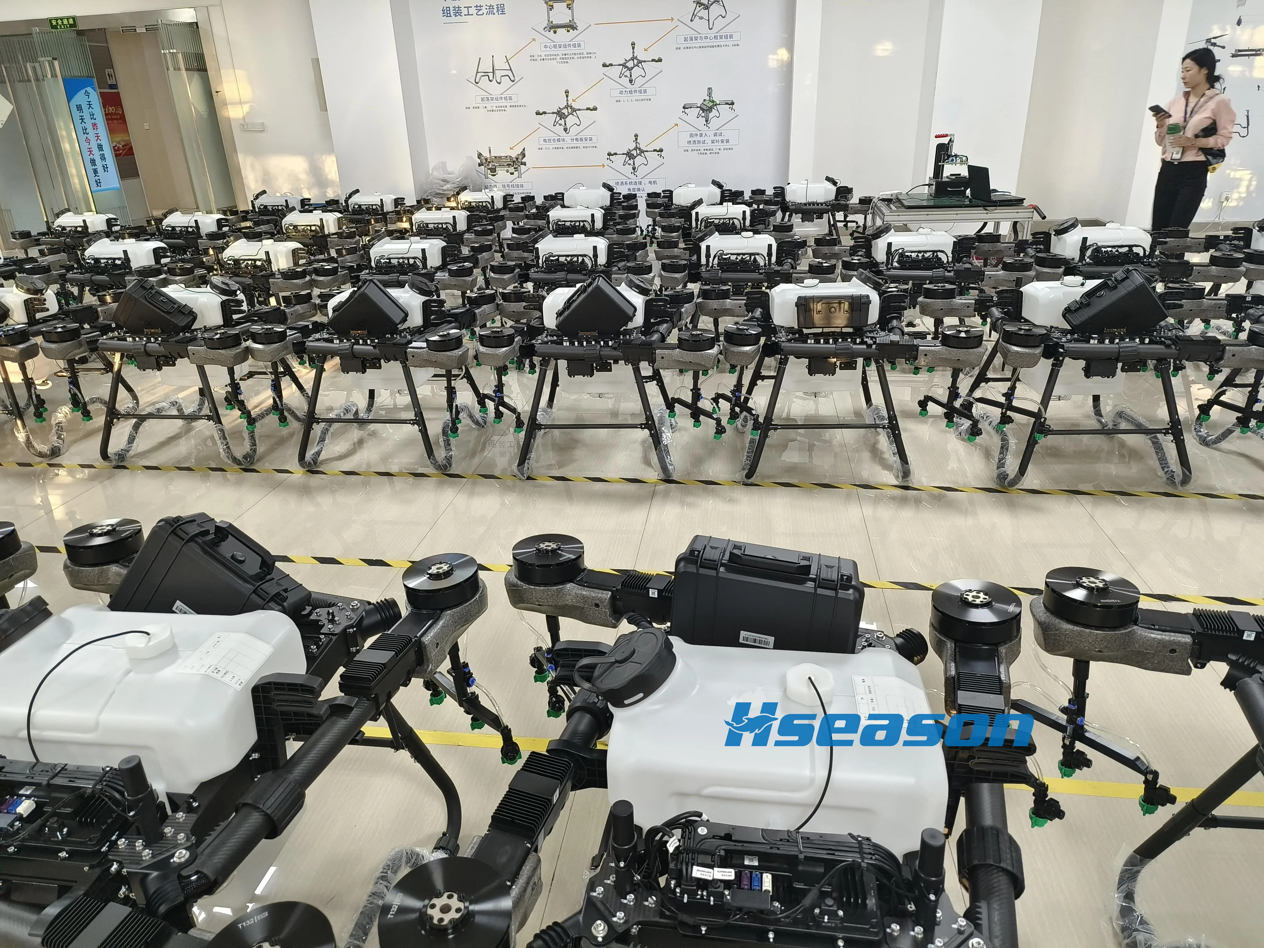 H60 Agriculture Spraying Drone Uav Crop Sprayer - Buy Agriculture ...
