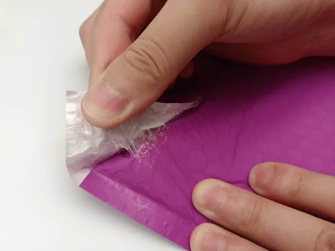 Custom Matt Pink Bubble Envelope - Free Sample Poly Mailer