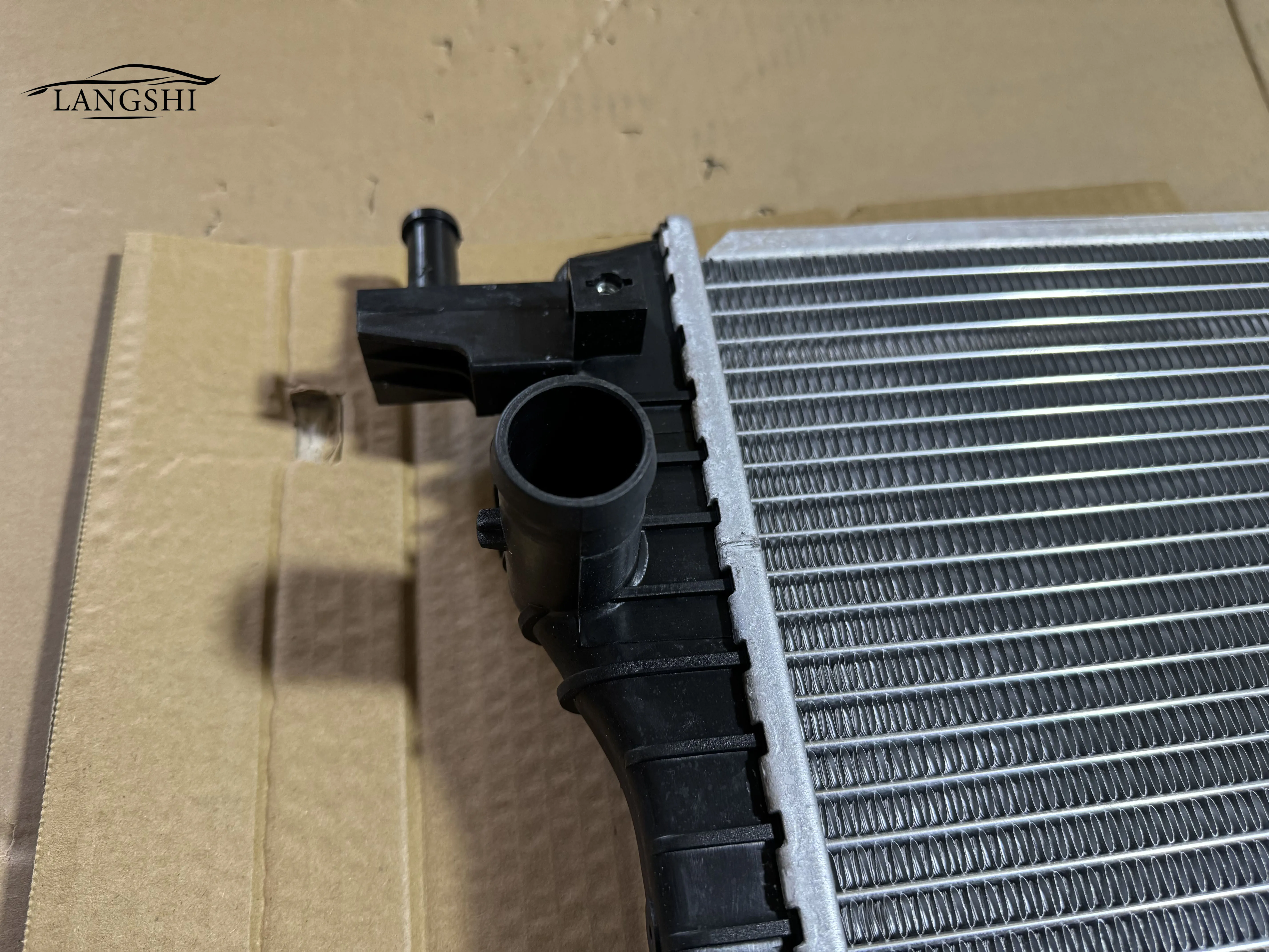 Langshi Factory Auto Spare Parts - Efficient Radiators