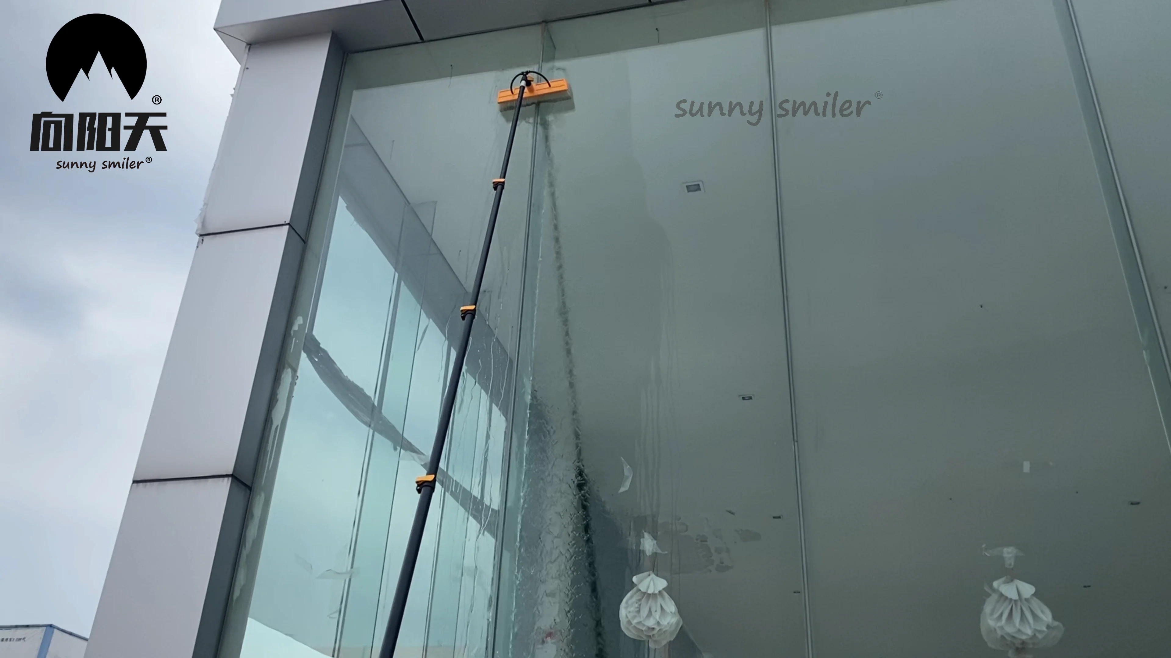 Sunnysmiler Water Fed Pole Or Traditional Window Cleaning Kit Solar ...