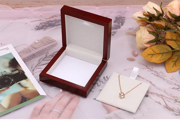 LED Wood Jewelry Box - Luxury Pendant Display Box