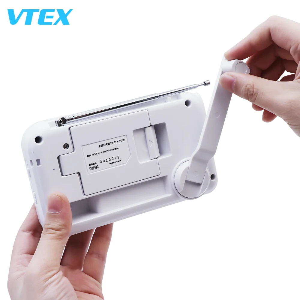 3.2 Inch Hand Crank Dynamo Manual Power Generation Mini PC TV