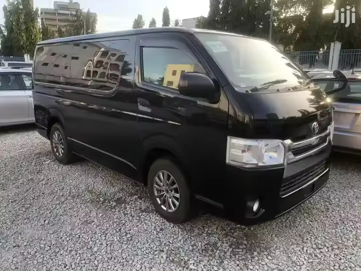 Toyota Hiace Quantum 2.7 GL 15/18 Seater Bus - Max Torque