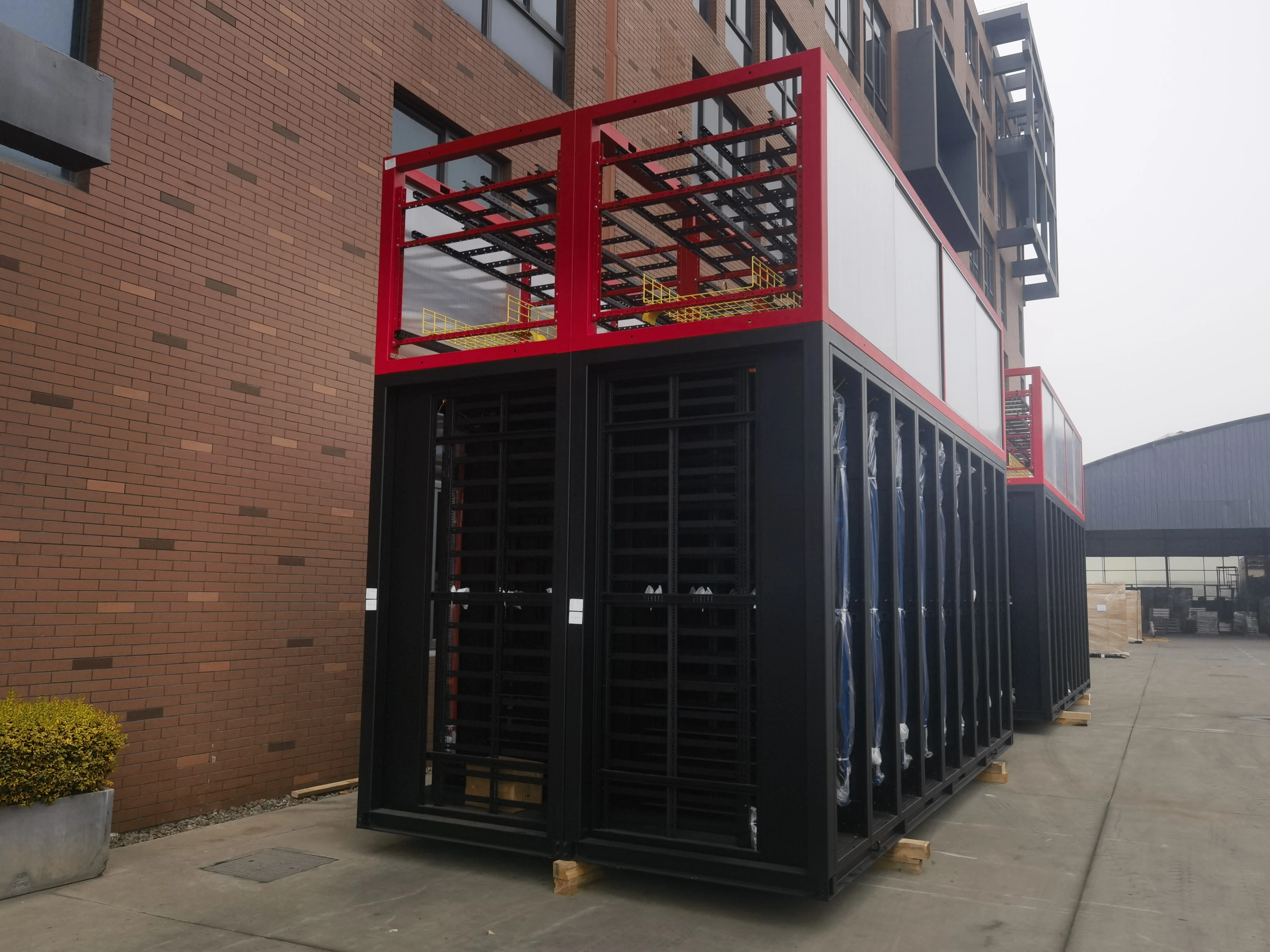 China Factory Lepin Micro power skid Smart glass door Container Data ...