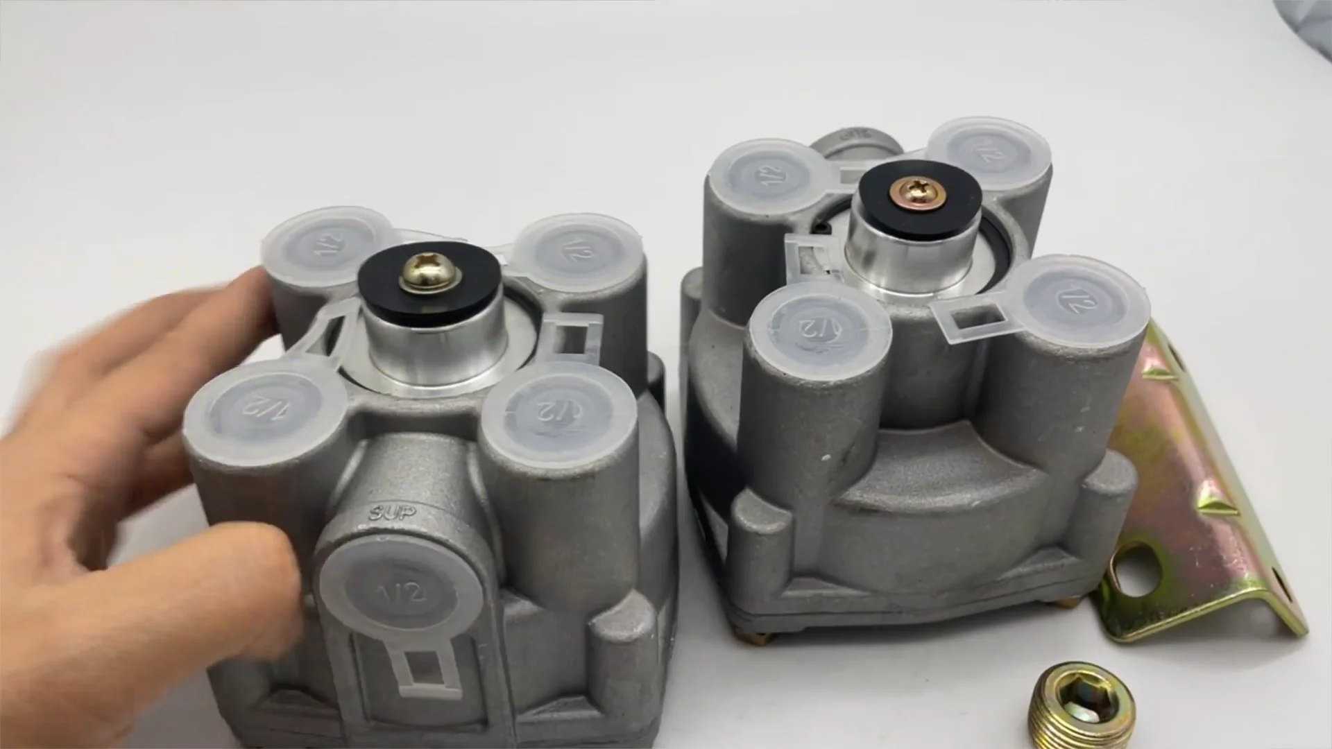 Air Brake Valve Bendix 102626x,103028xr Oem R12 Relay Valve For Truck ...