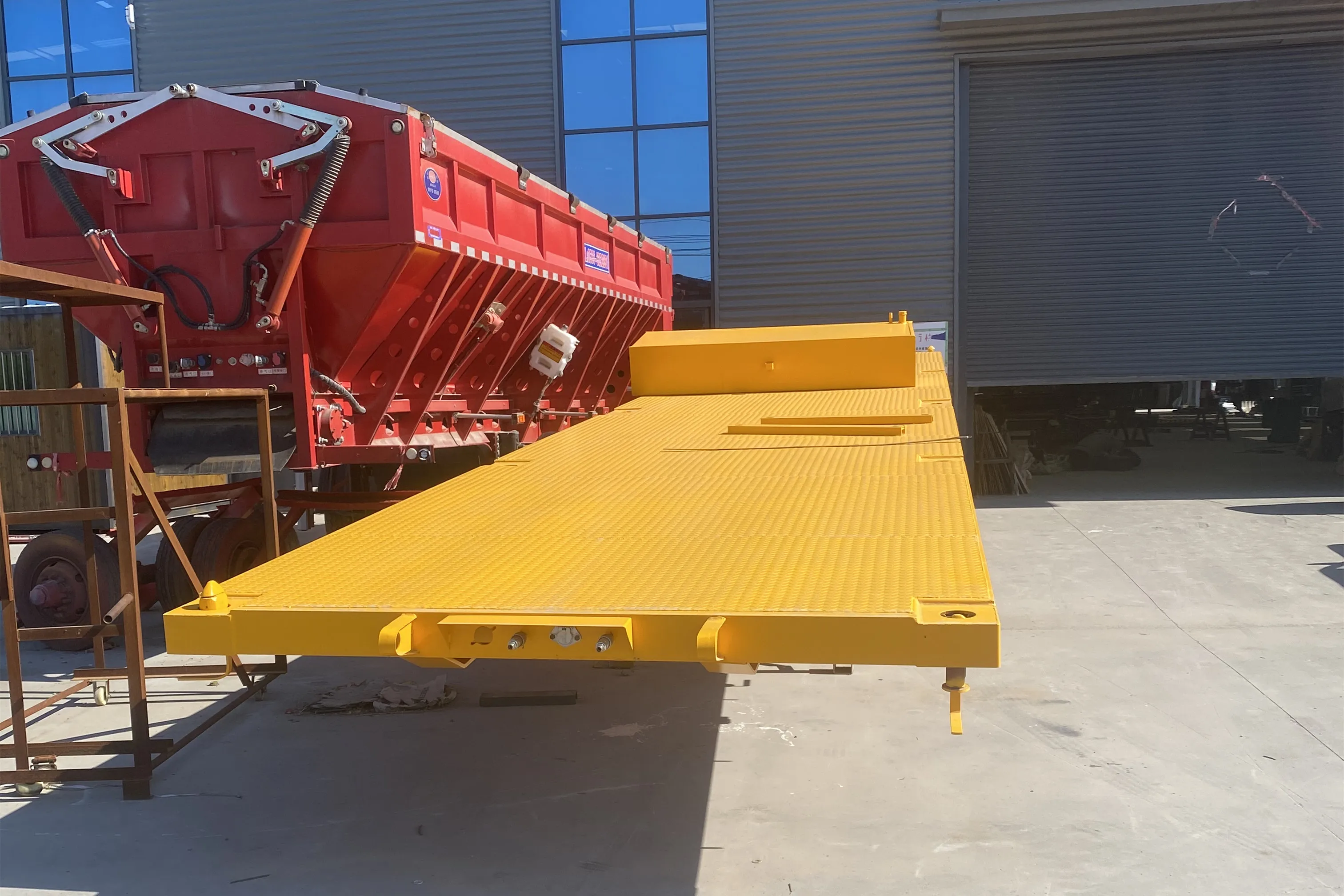 Vehicle Master Flatbed Truck Trailer Flatbed Semi Trailer 3 Axles 40ft