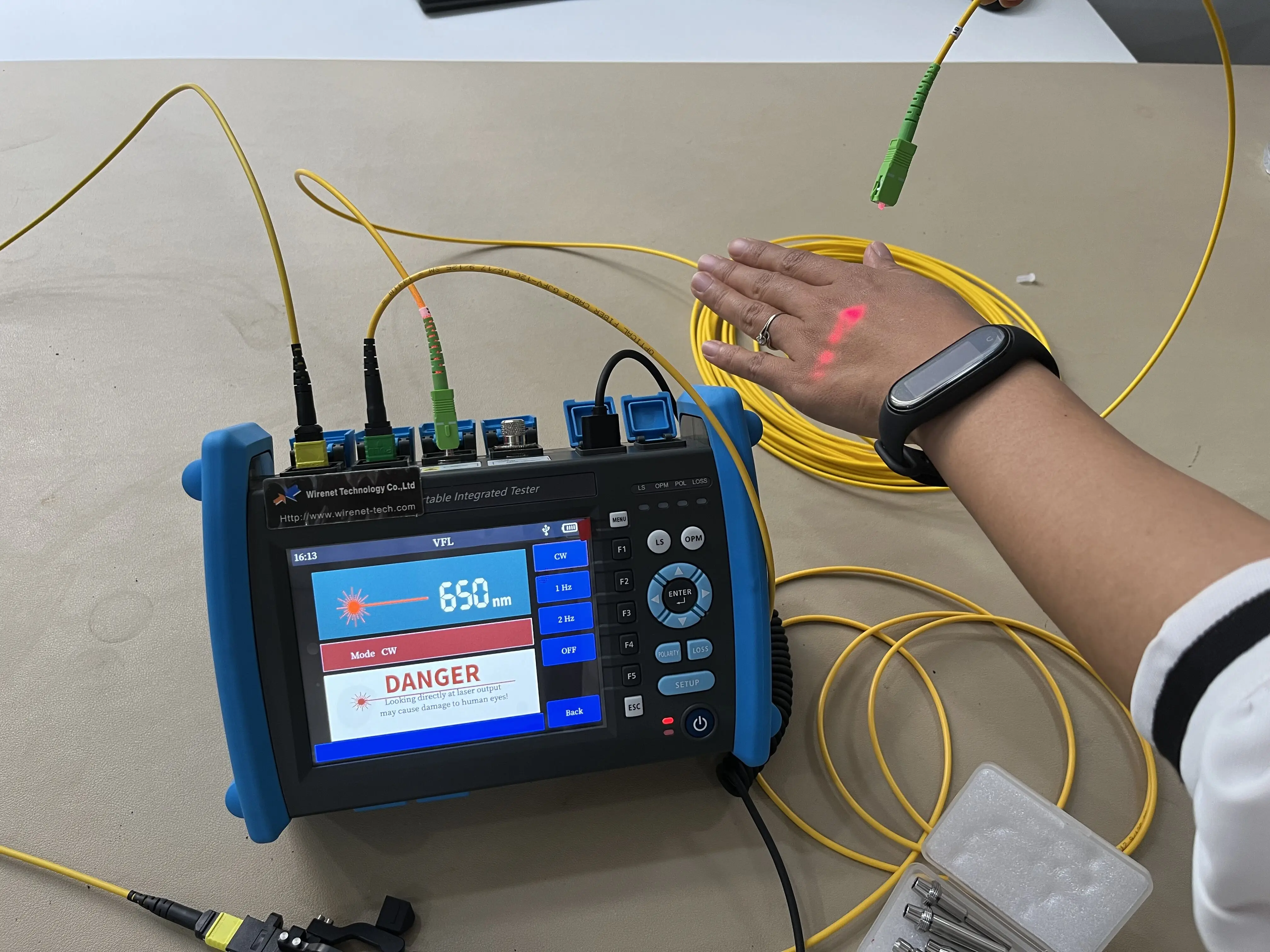 MPO Portable Integrated Tester - Precision Optical Power Meter