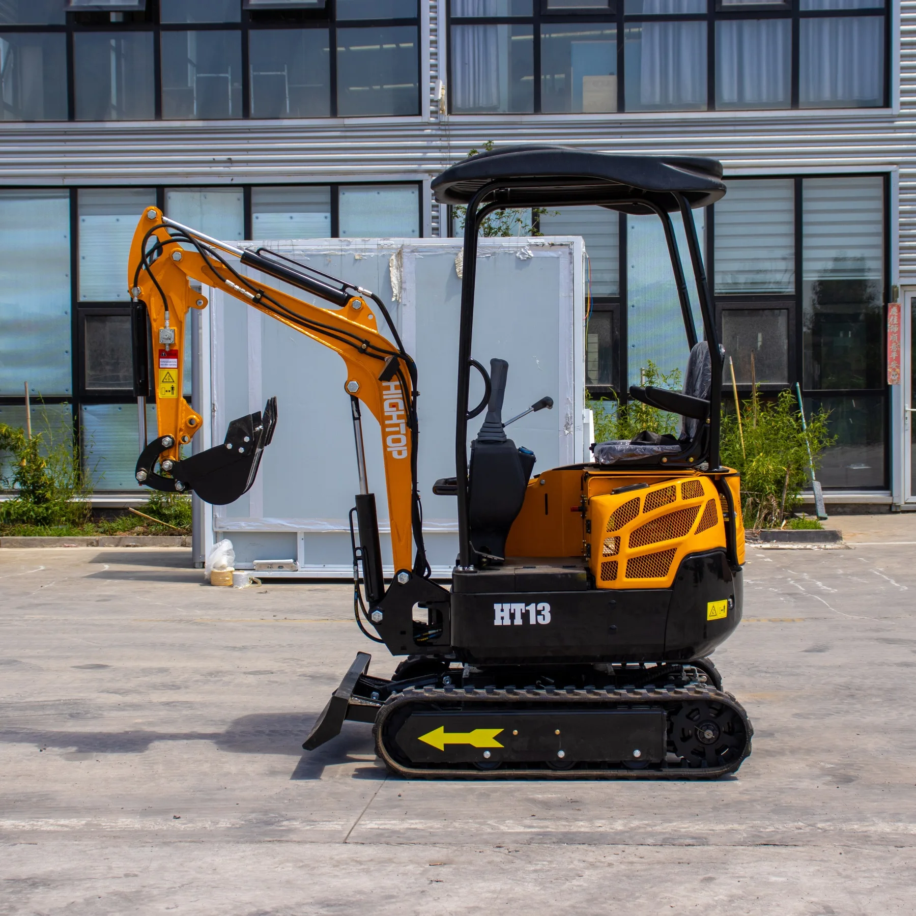 1300kgs Mini Hydraulic Excavator HT13 China Made Mini Crawler Excavator ...