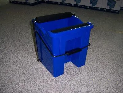 14L Leg Pressure Wringer Bucket - Eco-Friendly Cleaning Tool