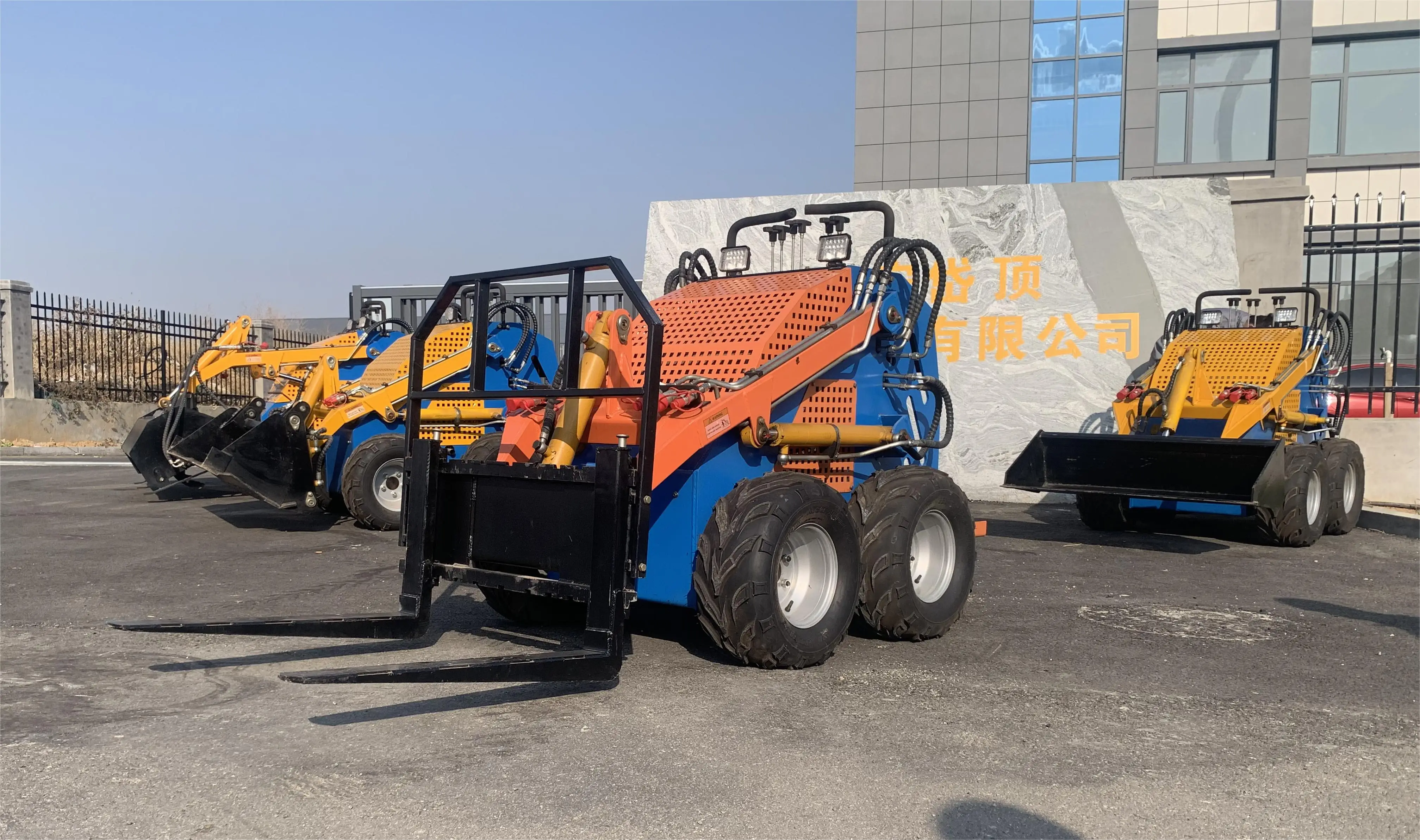 Chinese Best Selling Mini Skid Steer Loader Crawler Skid Steer Mini ...
