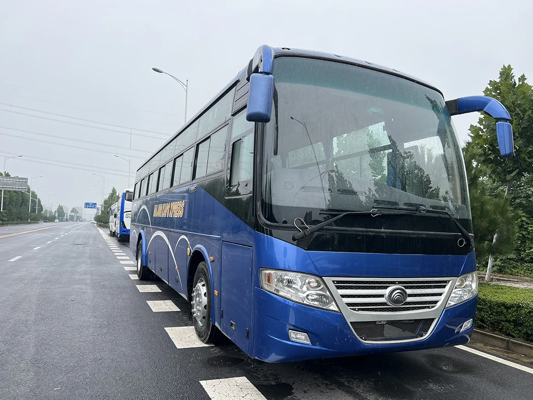Luxury Coach Bus RHD LHD 50 Passenger Bus Low Floor City Bus for Sale