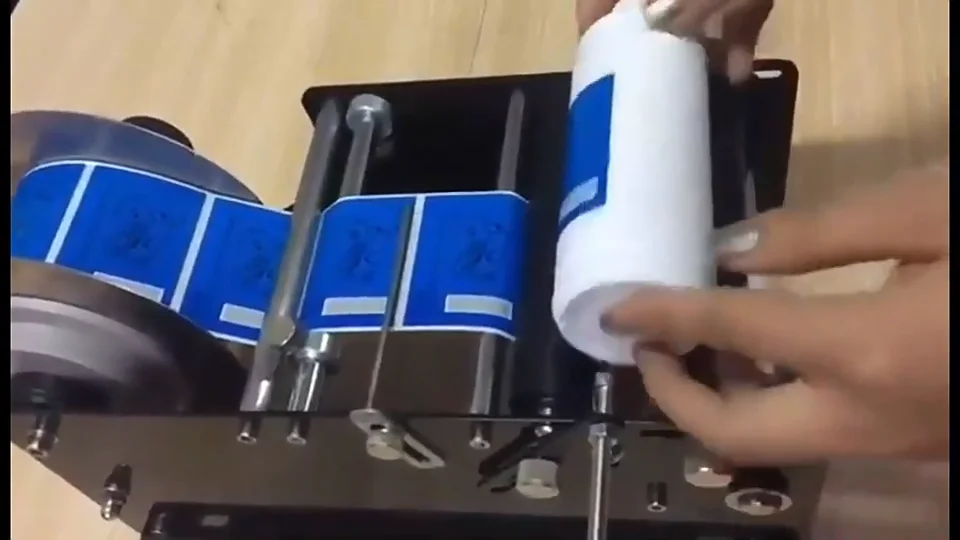 Small Manual Labeling Machine Round Plastic Glass Wine Bottle Adhesive ...