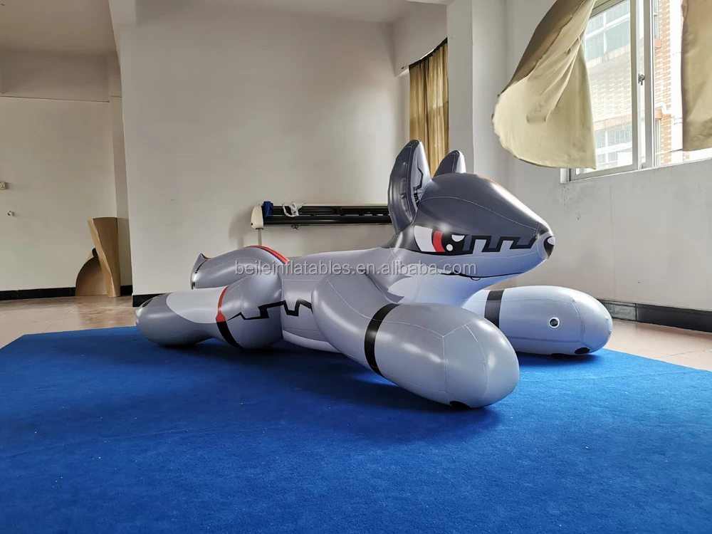 Durable PVC 0.4mm Grey Inflatable Wolf for Sale - 3 Year Warranty