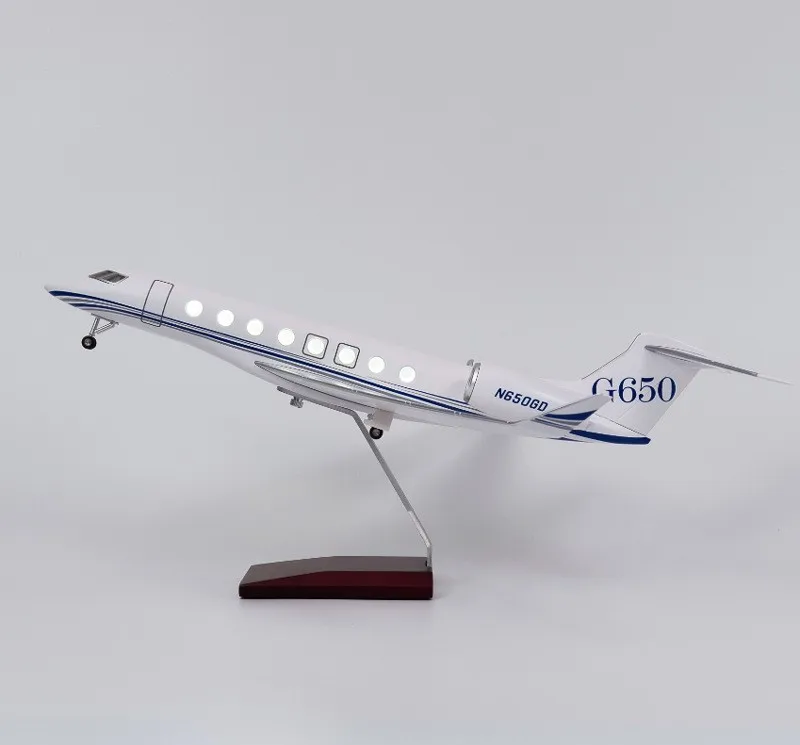1:50 Scale 47cm Gulfstream G650 Model - Business Jet Gift