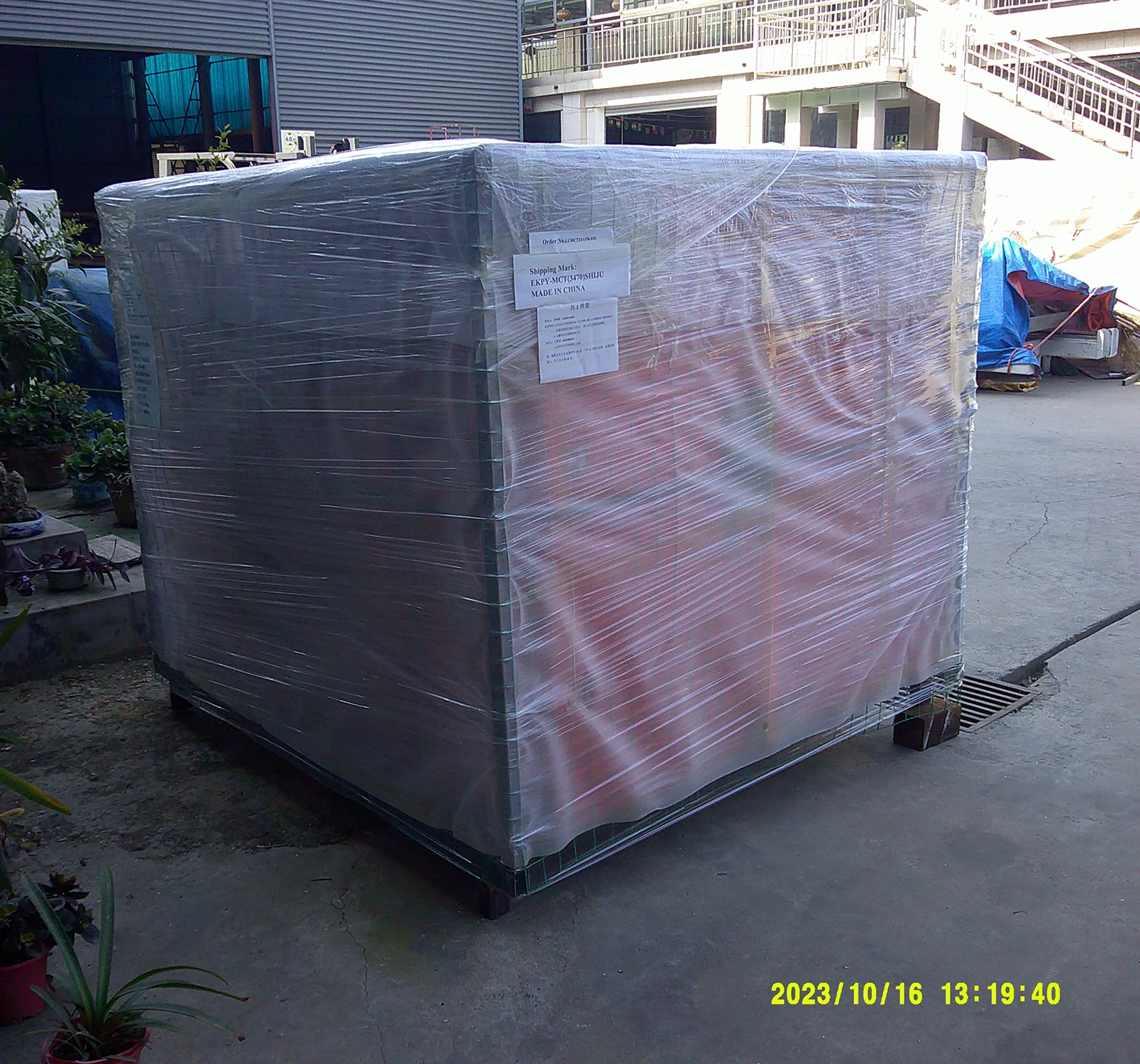 Pallet Collector and Stacker - Efficient Pallet Management