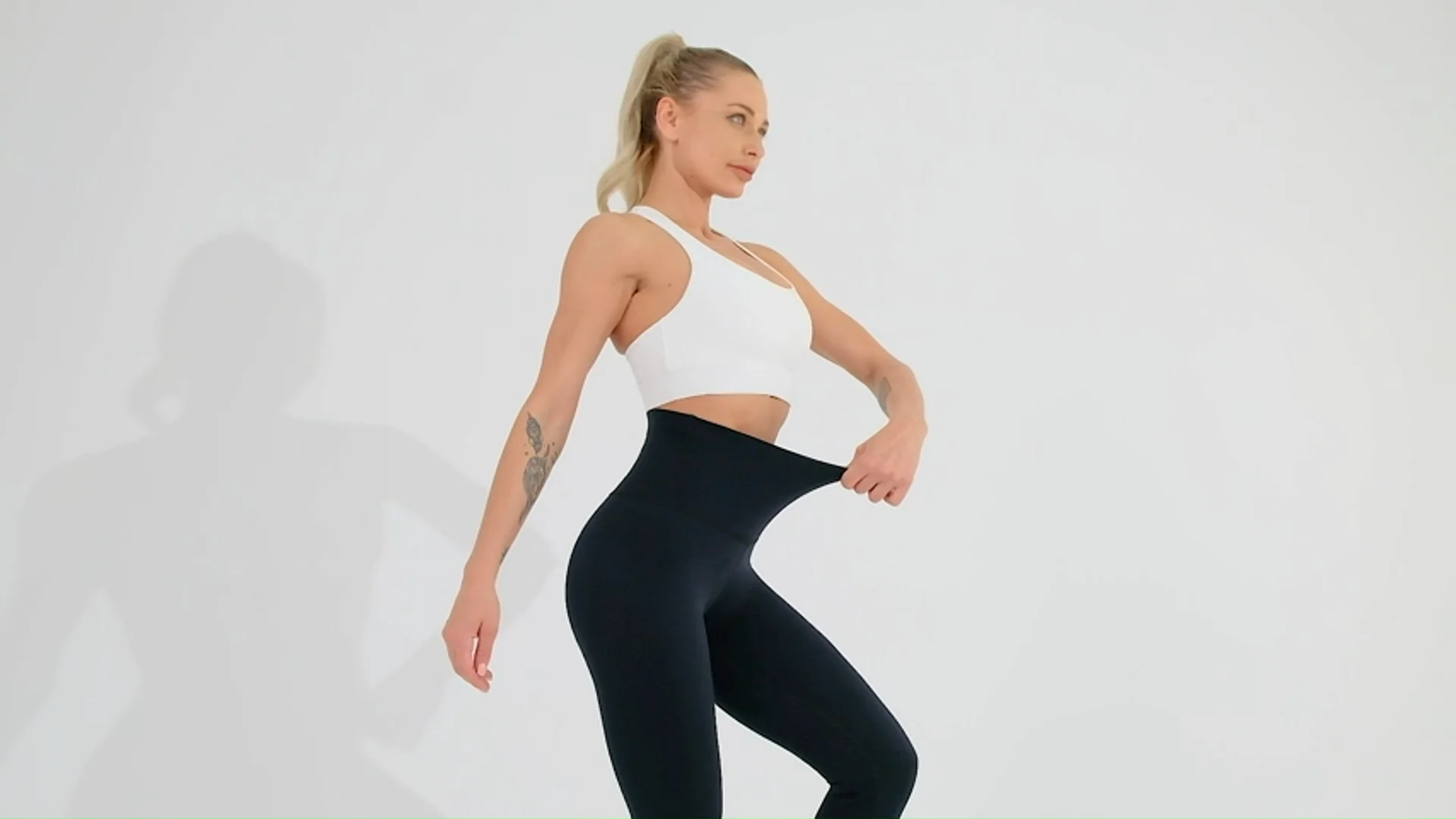 Luxury Active Wear Sets Women Bra Crossover Waist Brown Flare Leggings ...