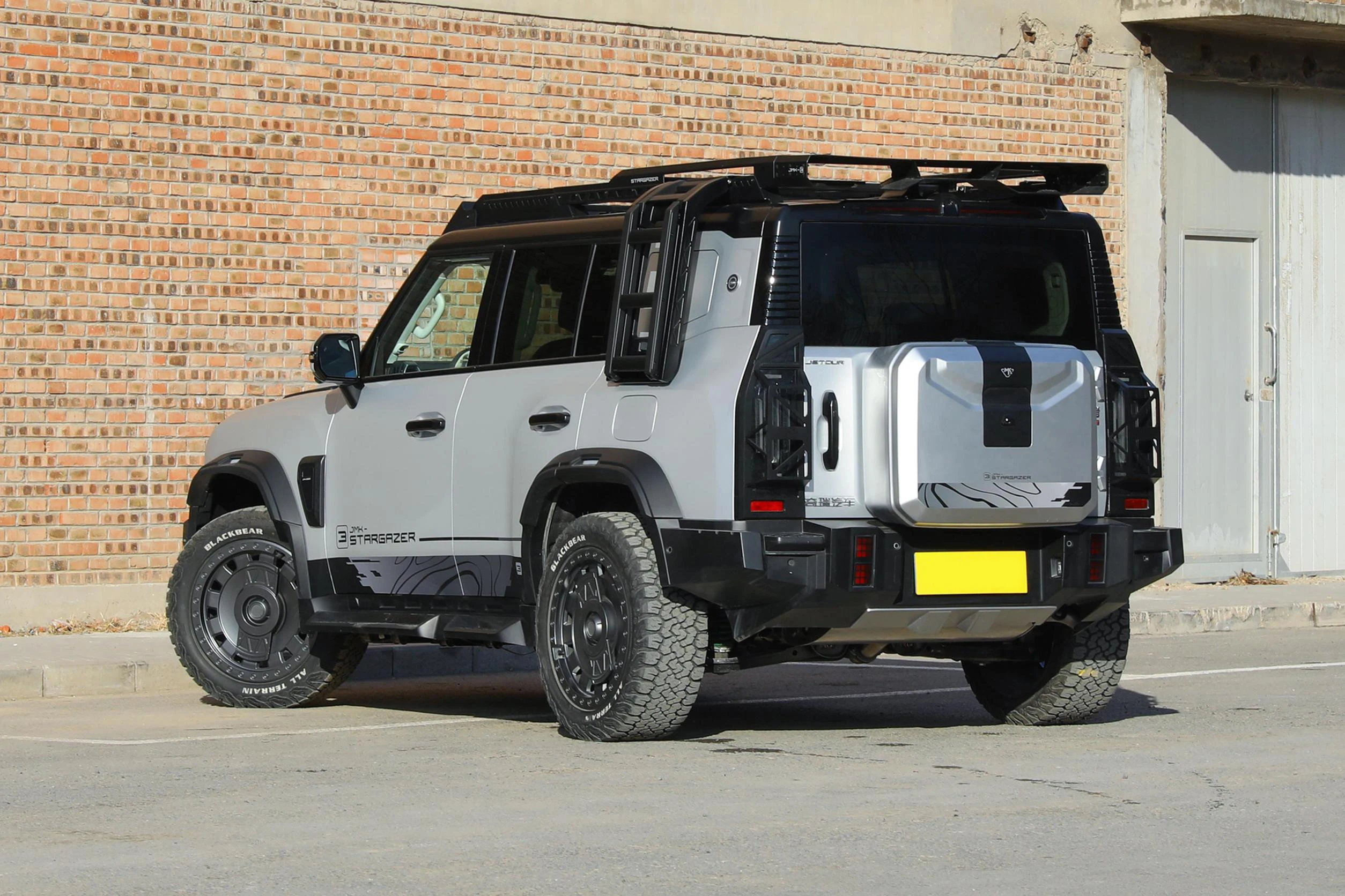 Chery Jetour Traveller - Ultimate off Road SUV Experience