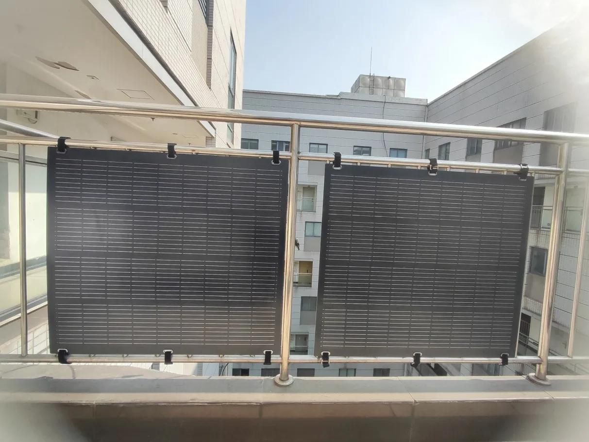 All in One Solar System - Plug and Play Photovoltaic Kit