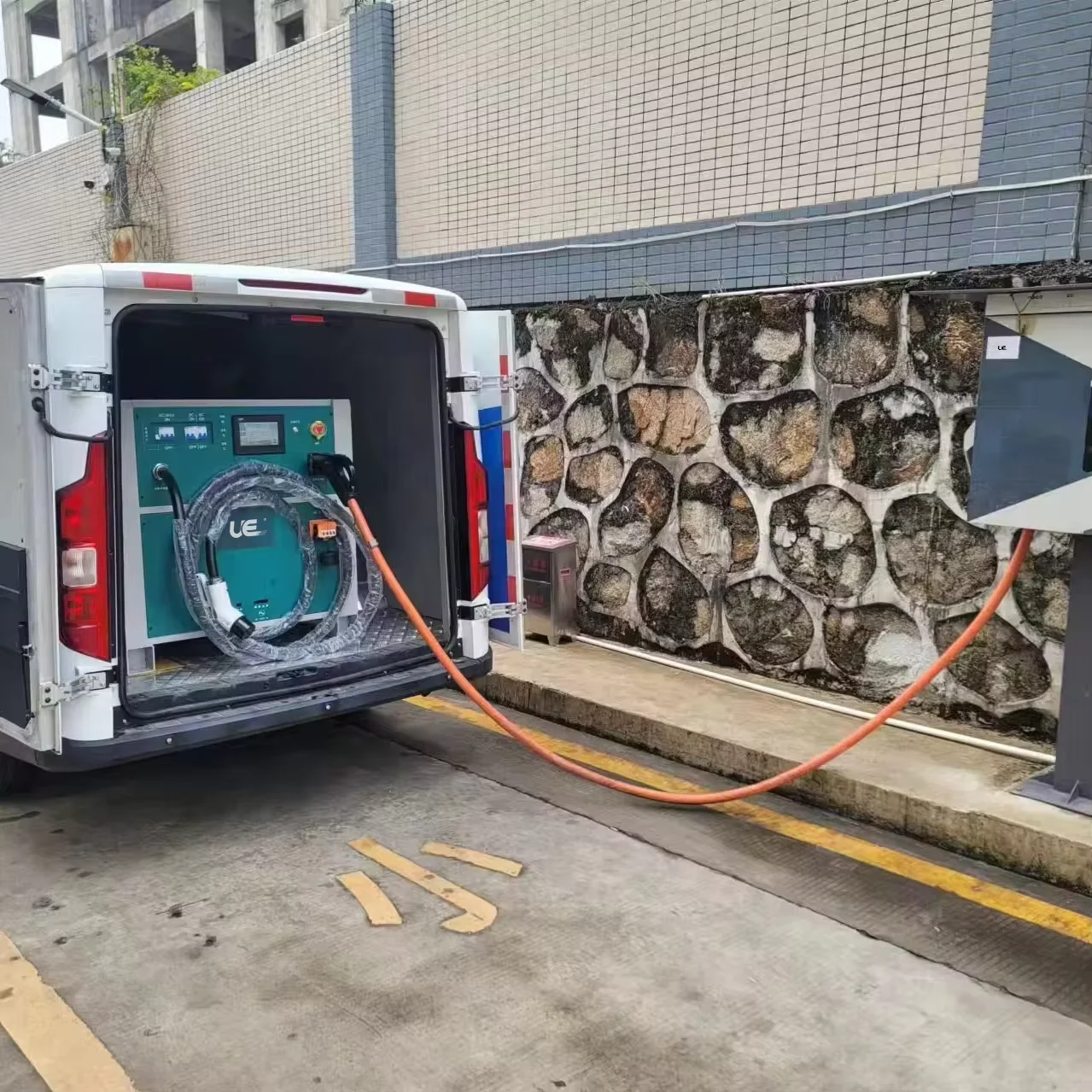 Emergency Mobile EV Charging System - Fast DC Rescue Charger