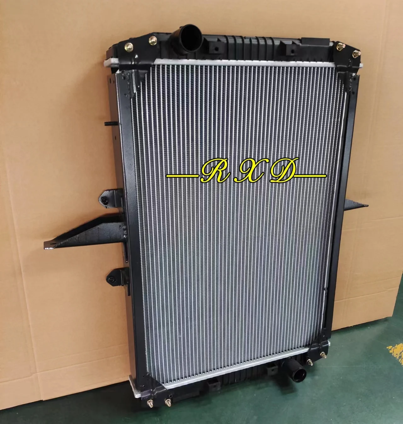 AUTO Radiator Truck Radiator Aluminum 4C458005AD G8441