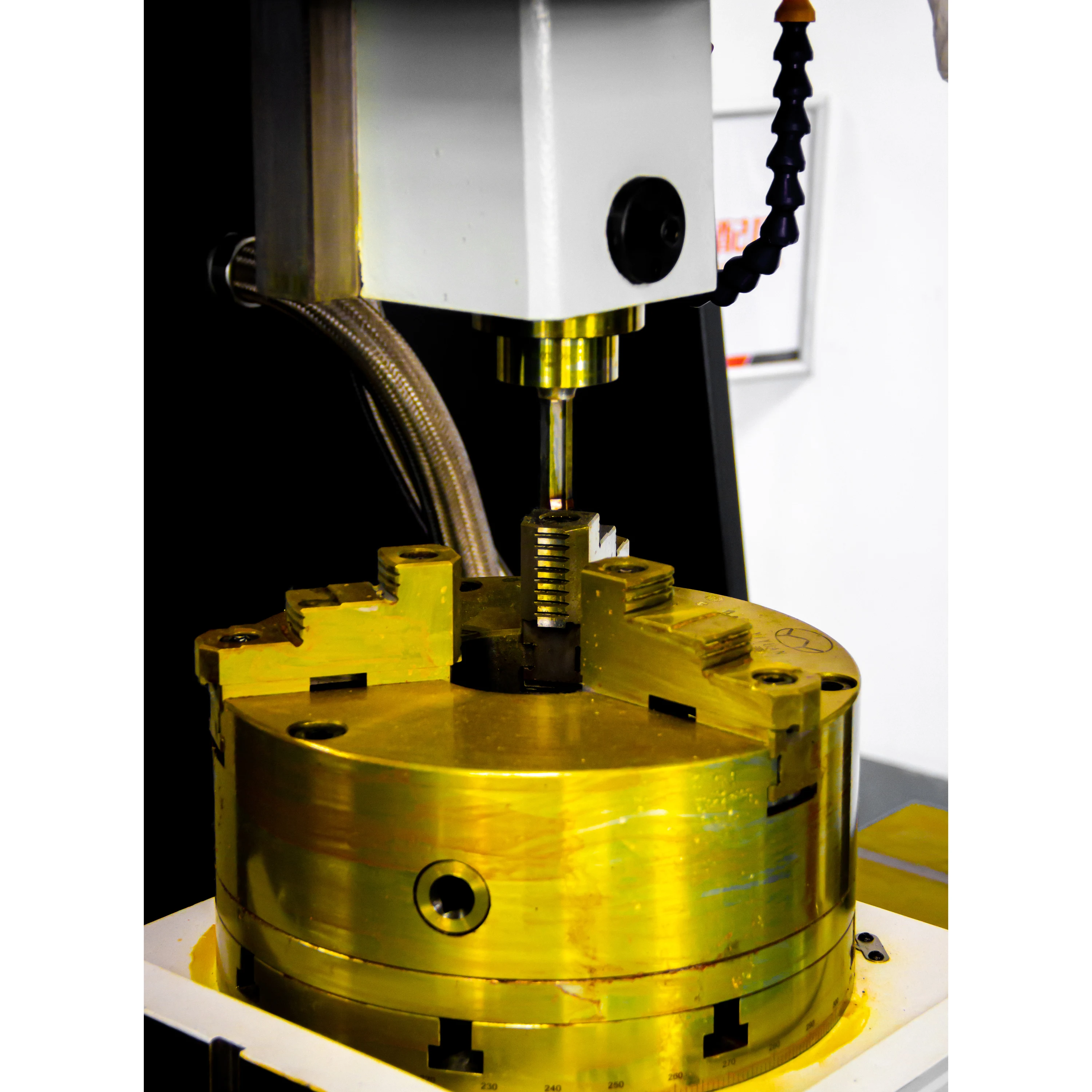High-speed CNC keyway slotting machine - Lightweight BK5035A metal ...