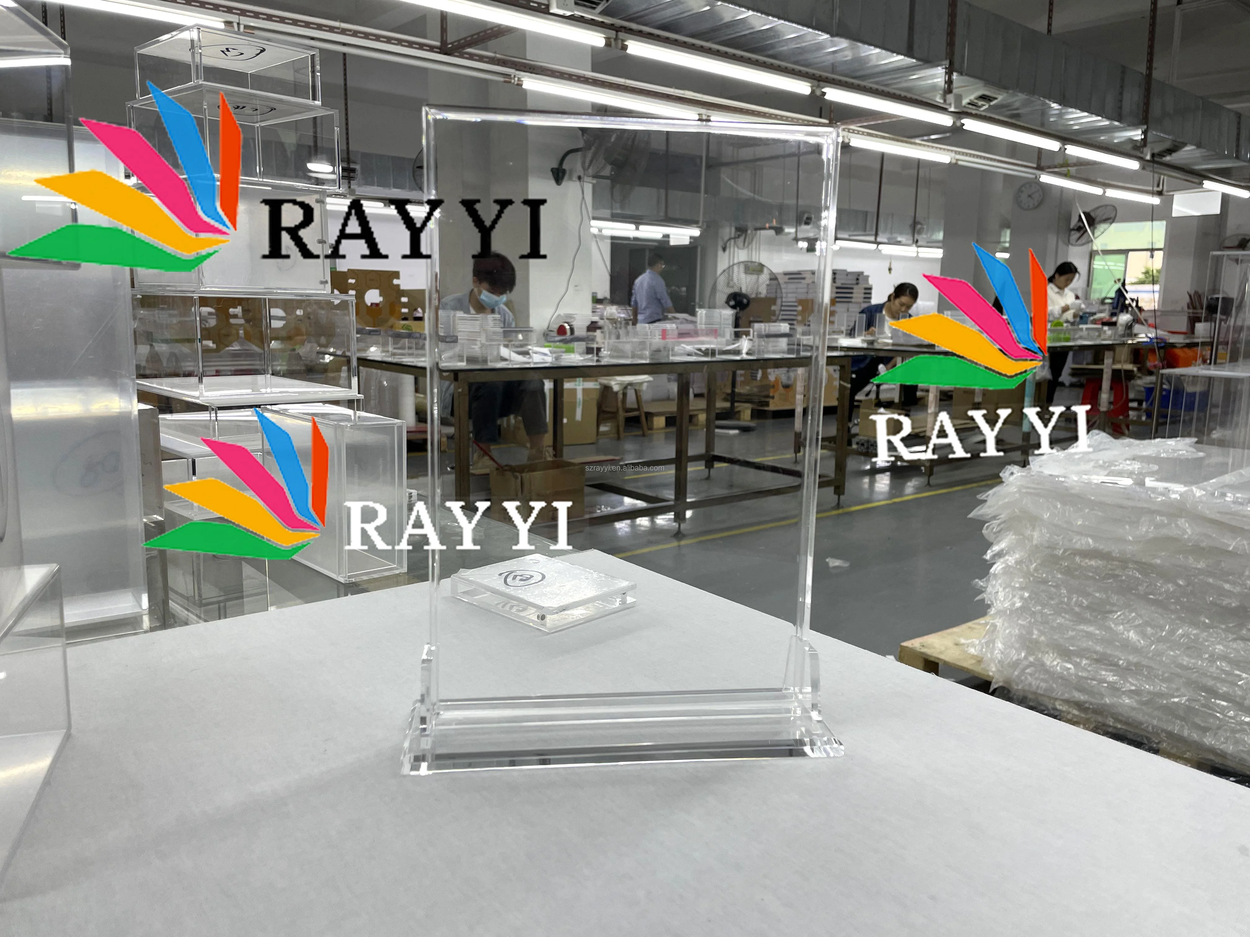 RAY YI UV Resistant Acrylic Comic Book Display Cases