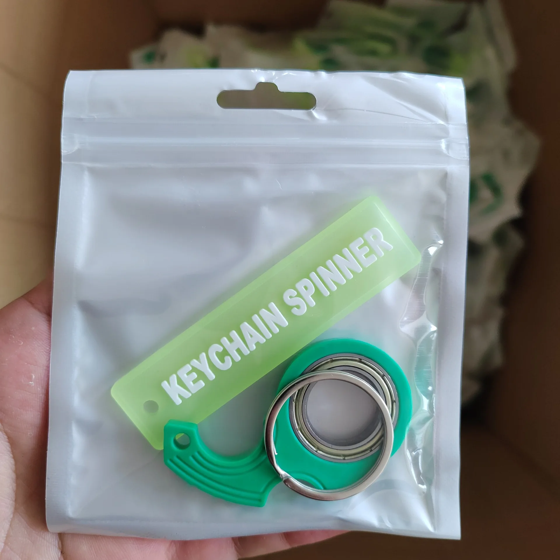 Karambit Spinner 2nd Generation - Fluorescent Keychain