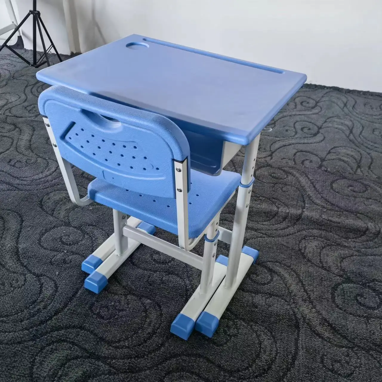 Wholesale School Furniture Classroom Student Desk And Chair ...
