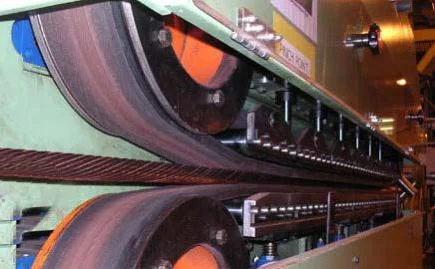 Black Rubber Flat Belt Machine Caterpillar for Cable Factory