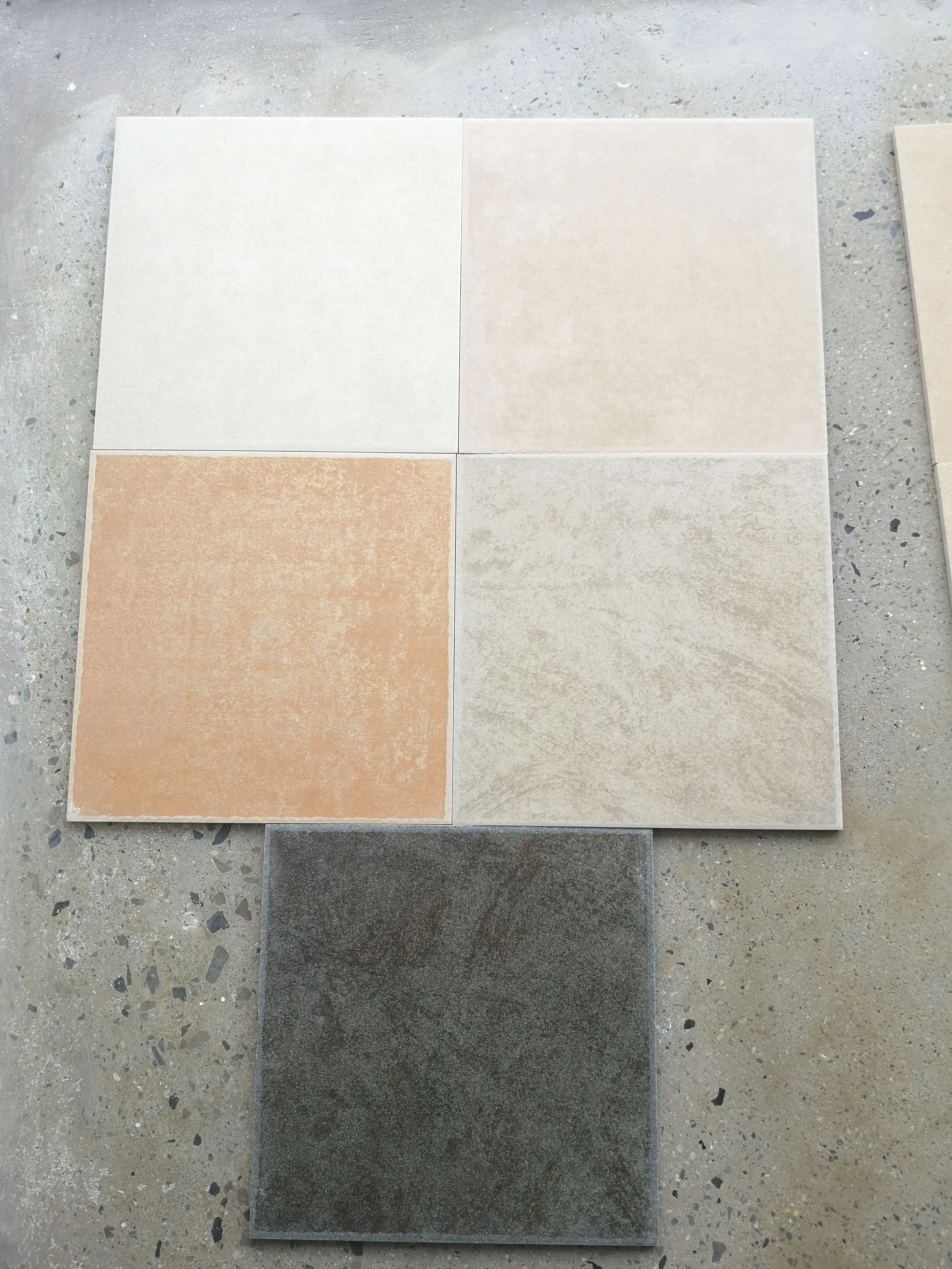 Full Body Japan Style Matt Finish Anti Slip R13 Tiles
