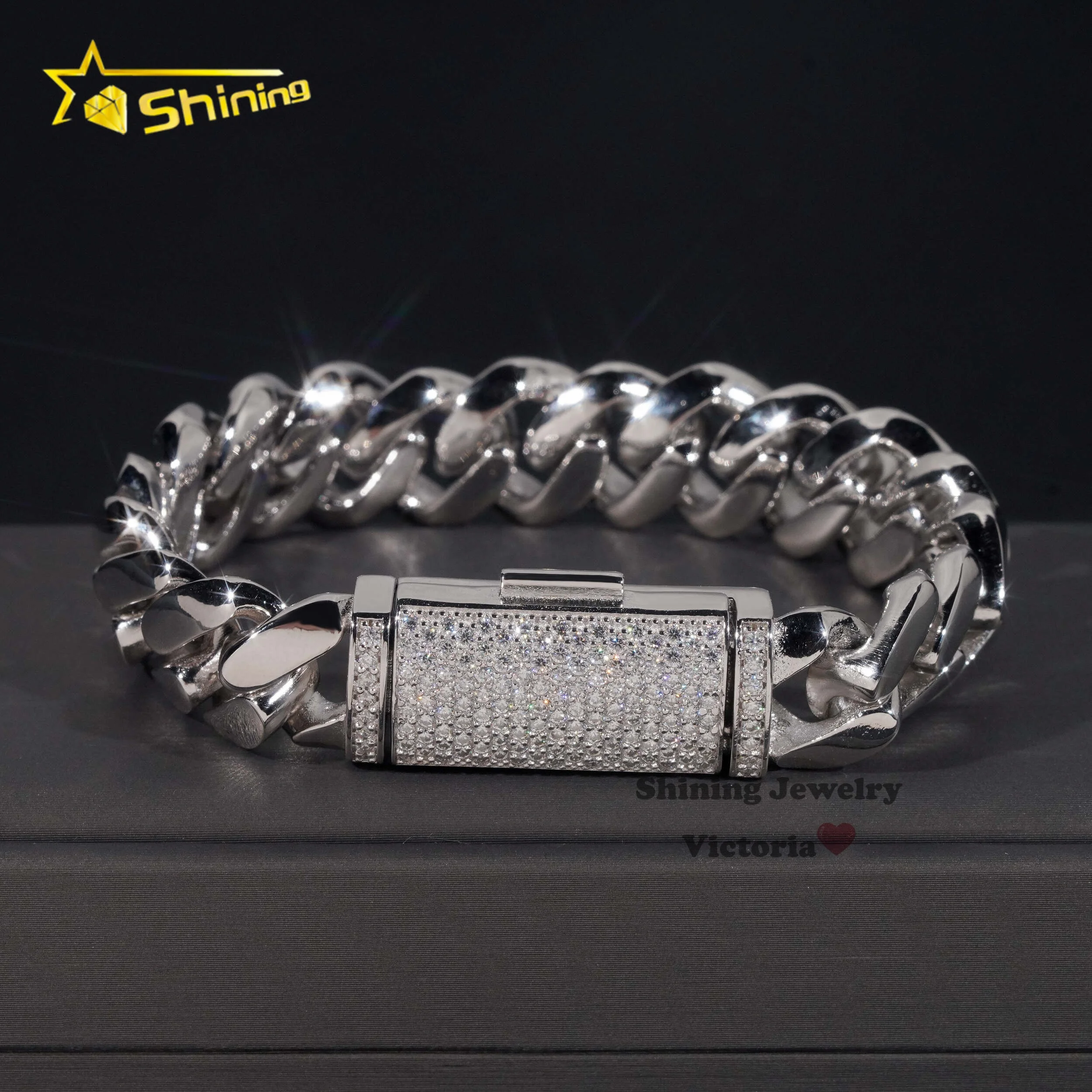Iced Out Custom Rapper Style Hip Hop Jewelry 12MM Moissanite Lock 925 ...