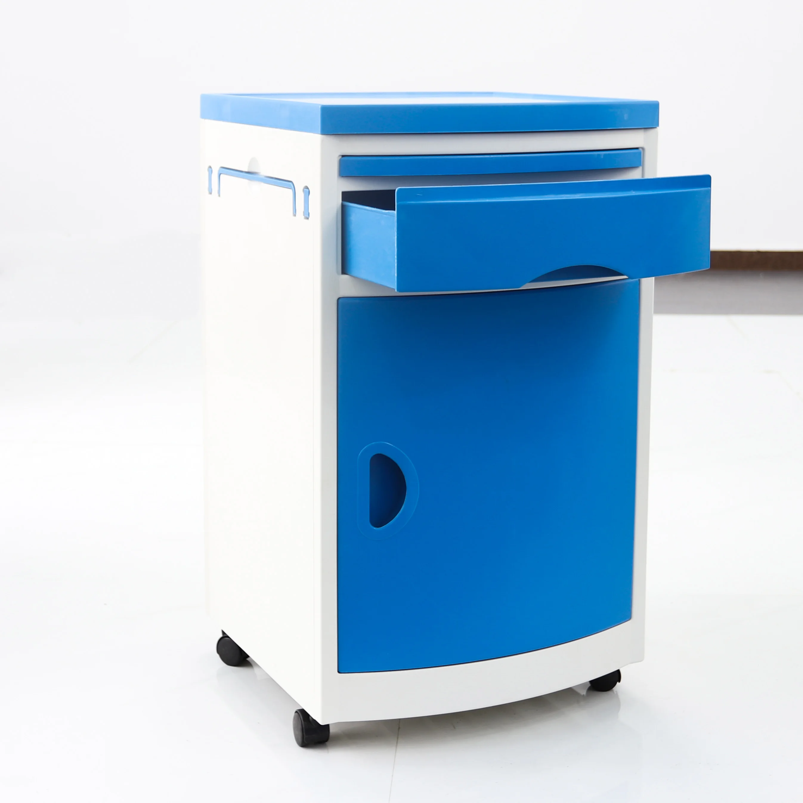 High-quality Hospital Bedside Table with Wheels - ABS Plastic