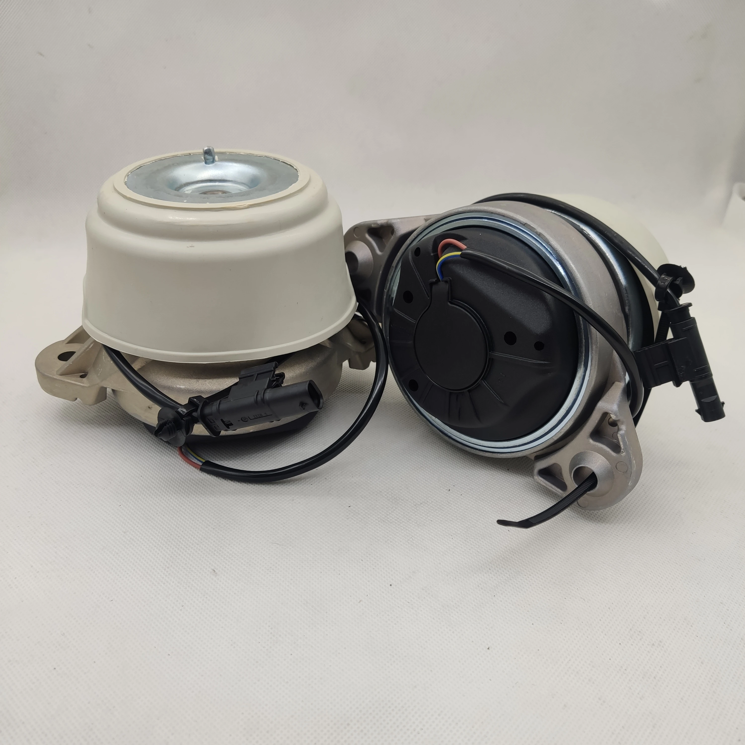 2212404717 Engine motor mount For Mercedes Benz S-CLASS W221 S350 ...