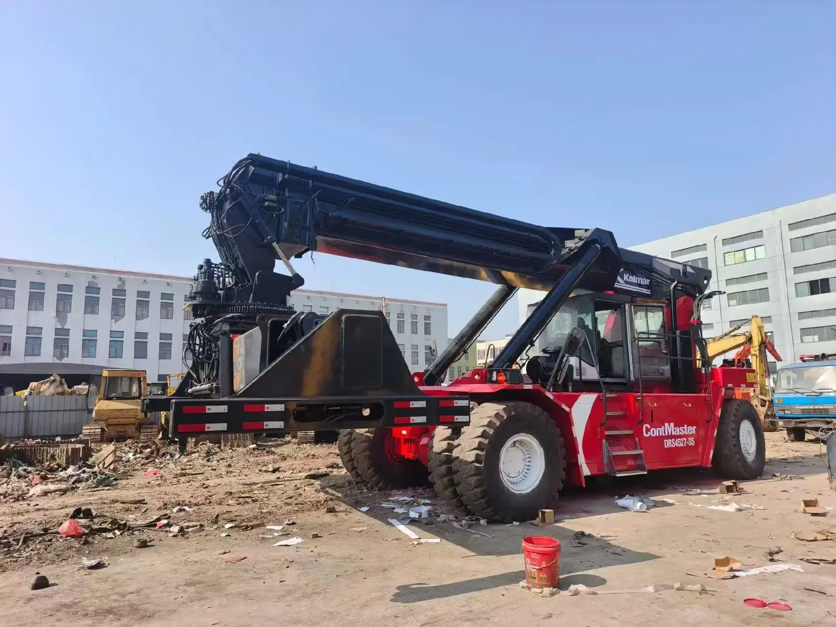 Kalmar Front Lifting Machine DRF450-60S5K 45 Tons Container Stacker ...