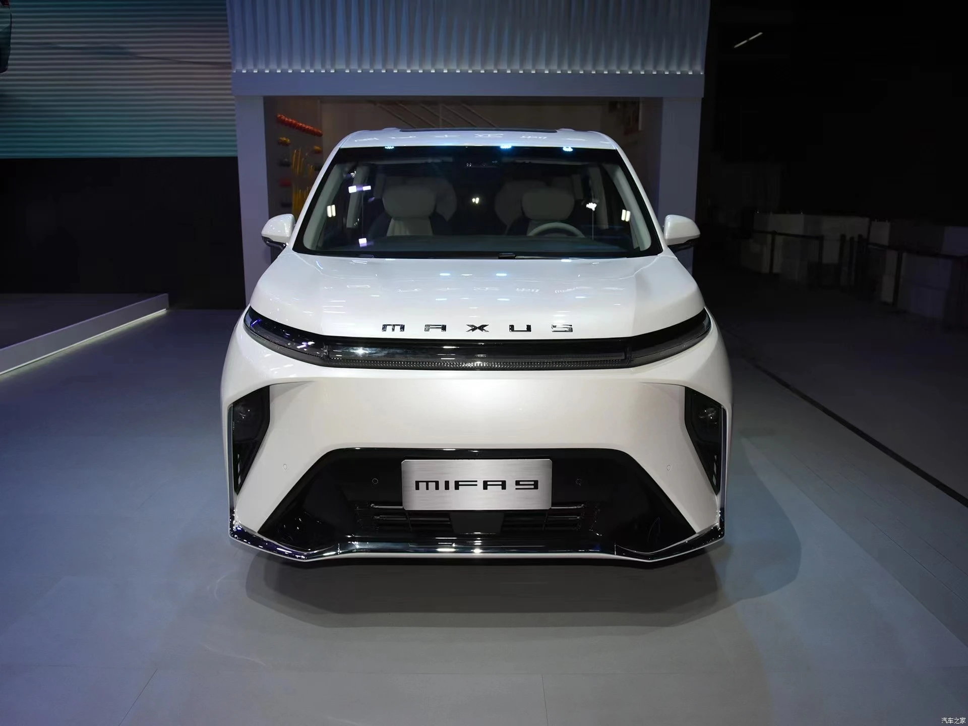 2023 Saic Maxus Mifa 9 New Energy Passenger Van Maxus Mifa 9 Ev Mpv ...