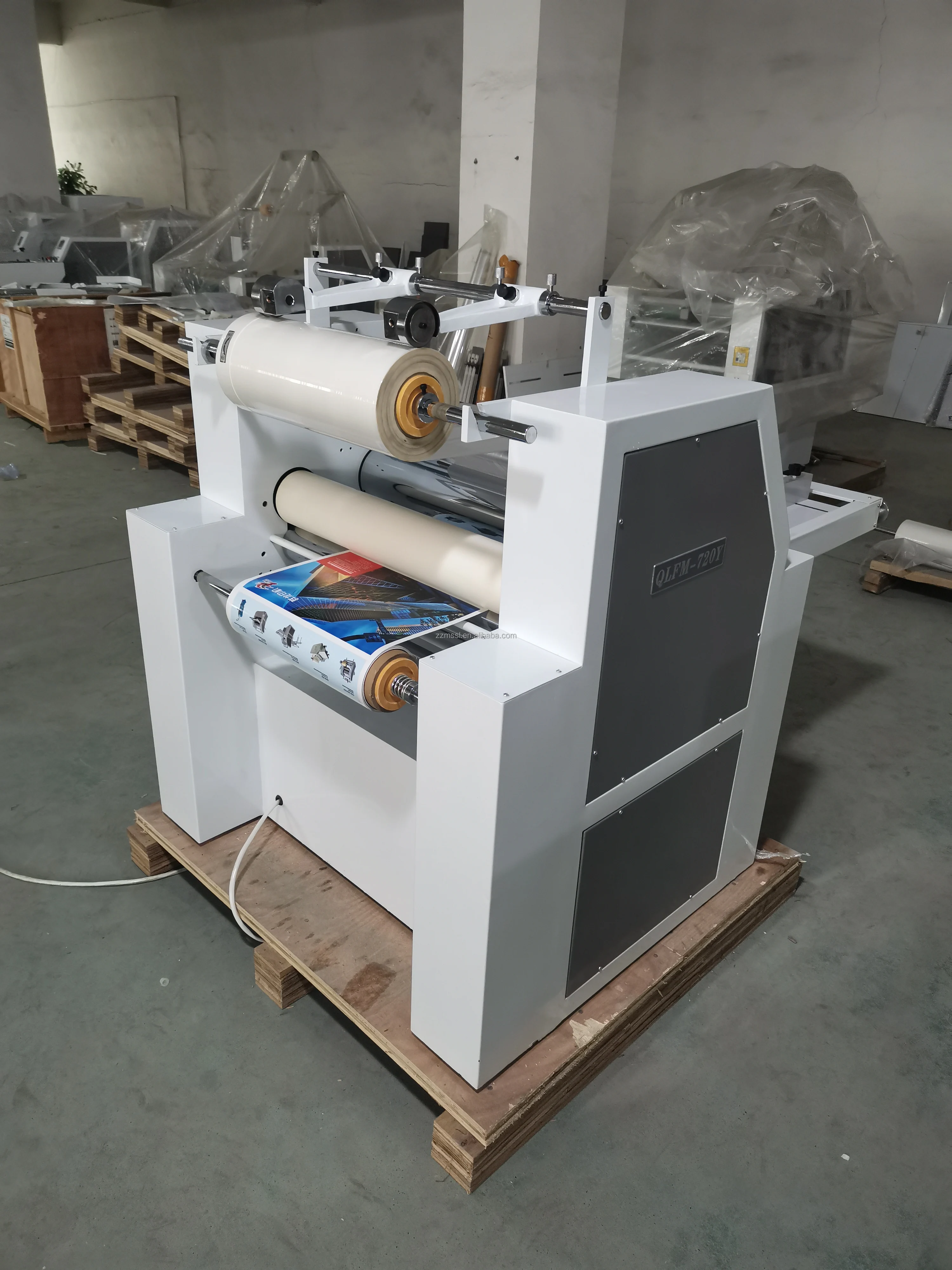 Semi Automatic Hydraulic Sheet to Roll Thermal Laminating Machine