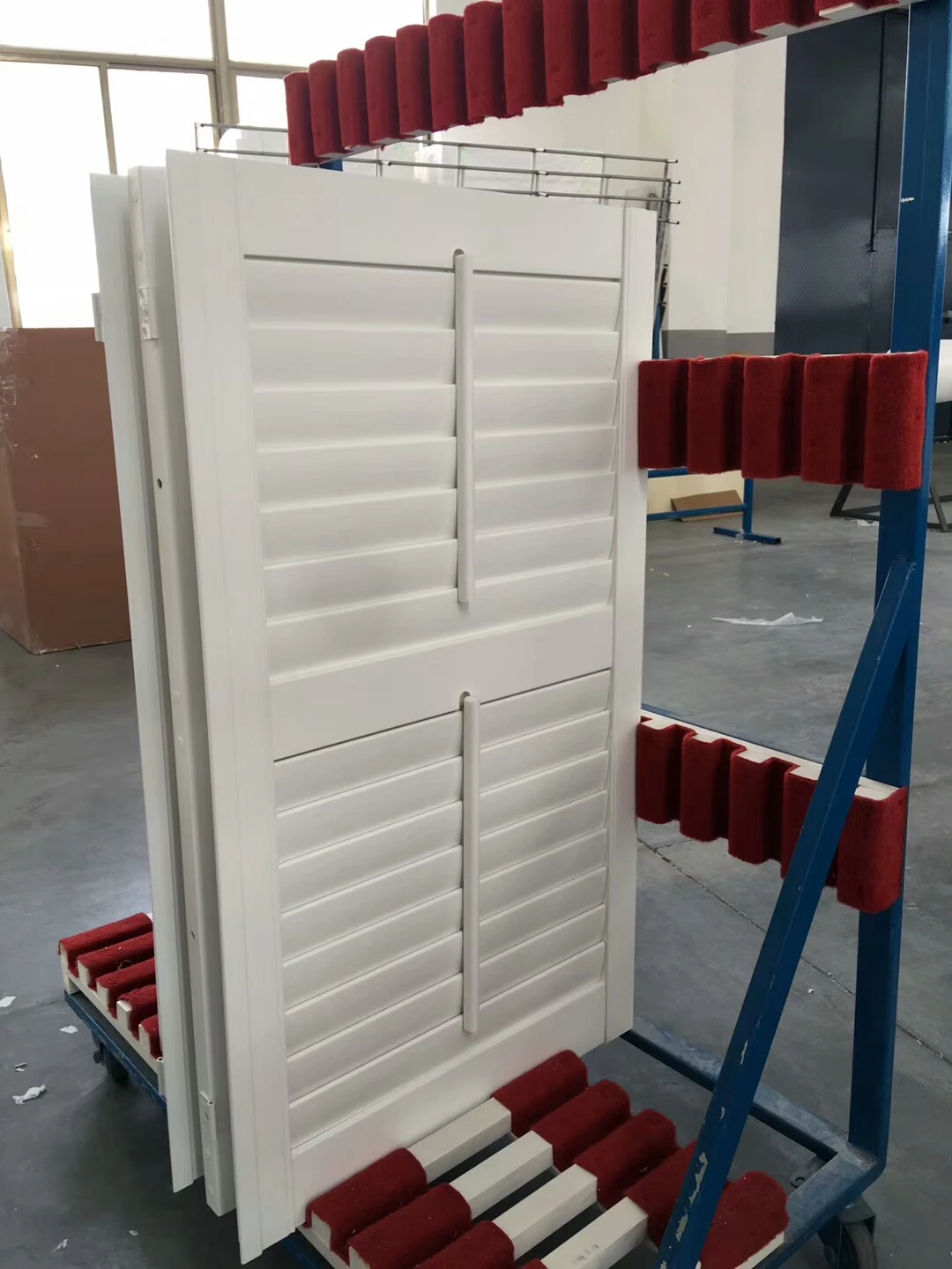 Modern White Horizontal Pvc Louver Shutter Window Plantation Shutters ...