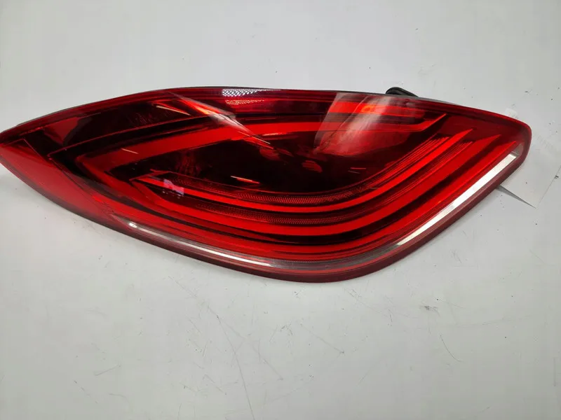 97063143102 97063143202 Red Rear Lamp Assembly Tail Light For Porsche ...