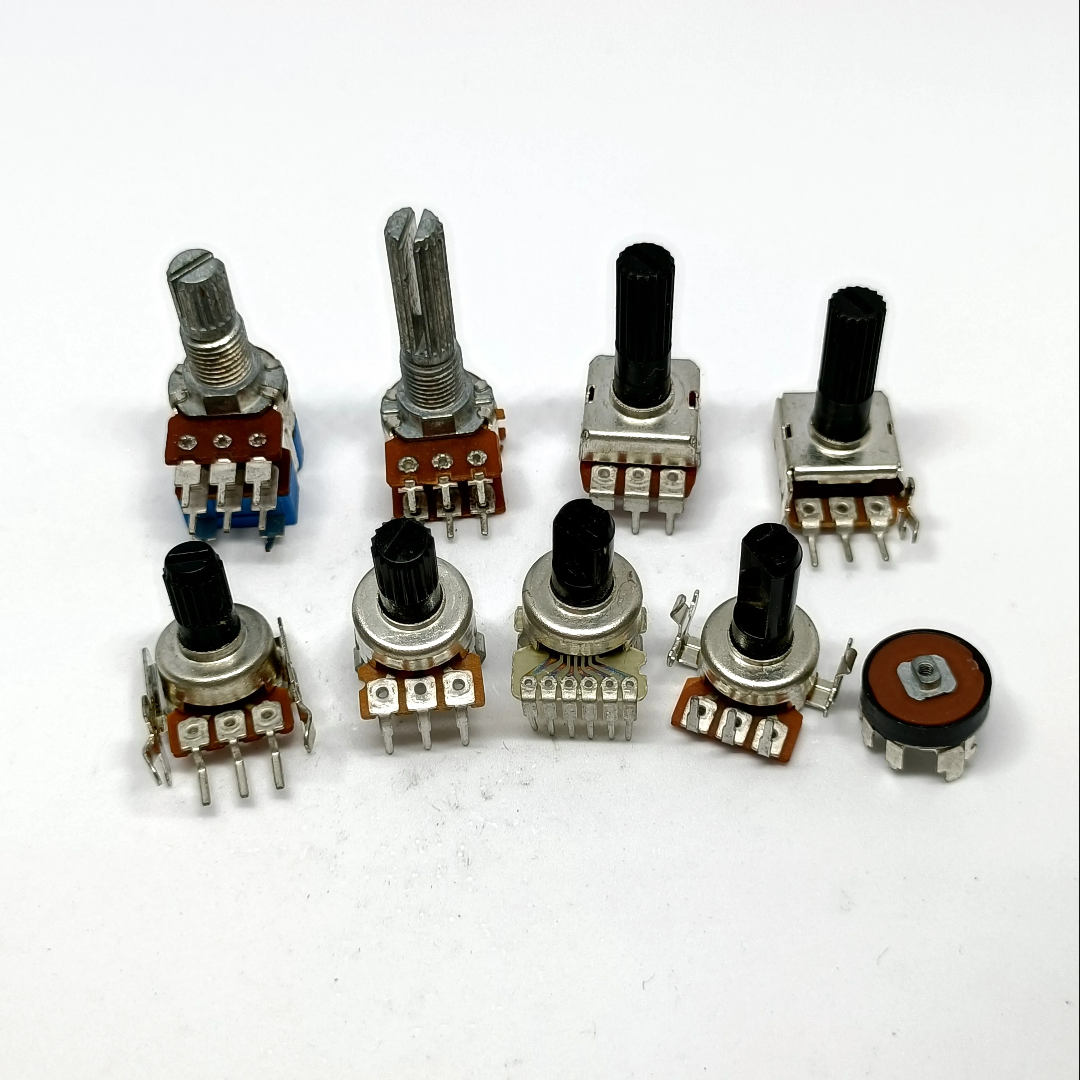 9mm Pcb Mounting Vertical Mount Potentiometer With Push Switch - Buy ...